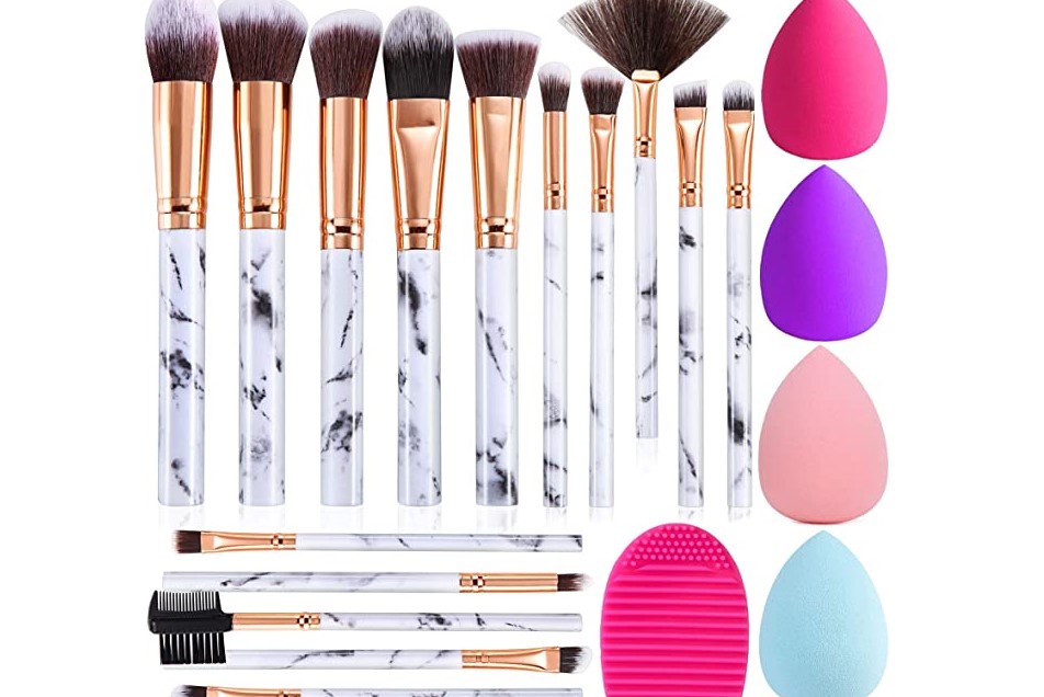 TrySpree - Marble 15-Piece Makeup Brush Set for ONLY $8.99 (Reg. $17.99)